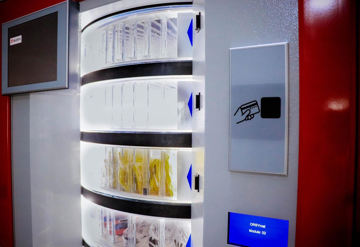 Smart Vending Machine - Smart Factory Kunshan